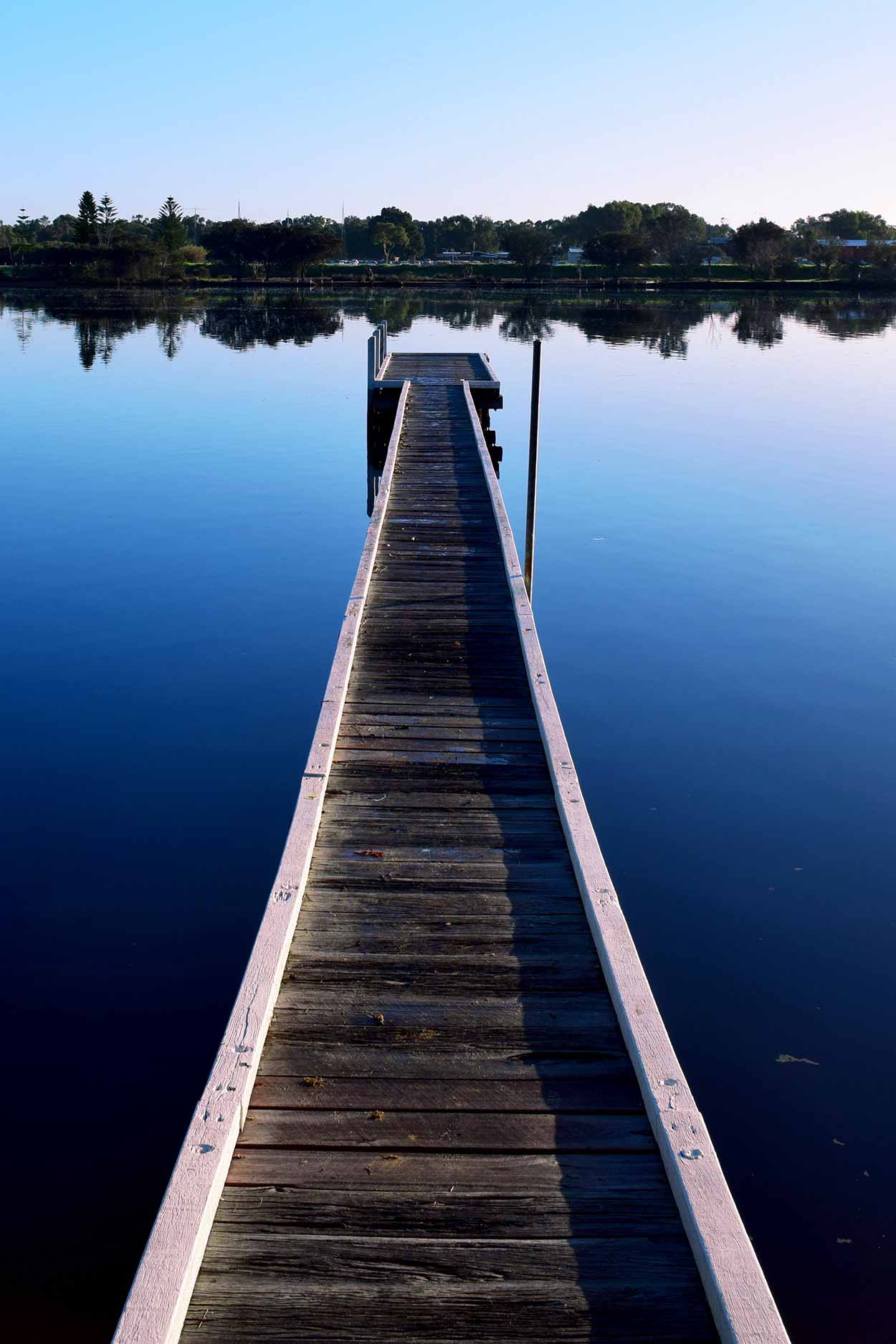 Claisebrook to Bayswater via the Swan River South Bank, Perth, Australia