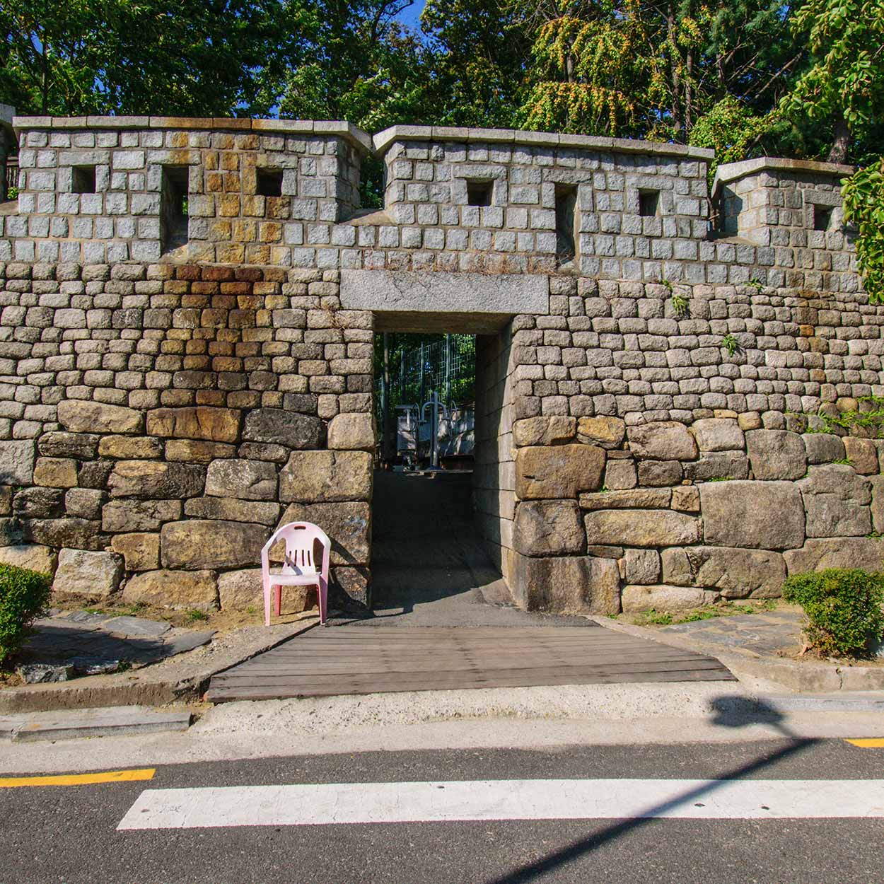 Walking the Seoul City Wall: Heunginjimum, Namsam Mountain and ...
